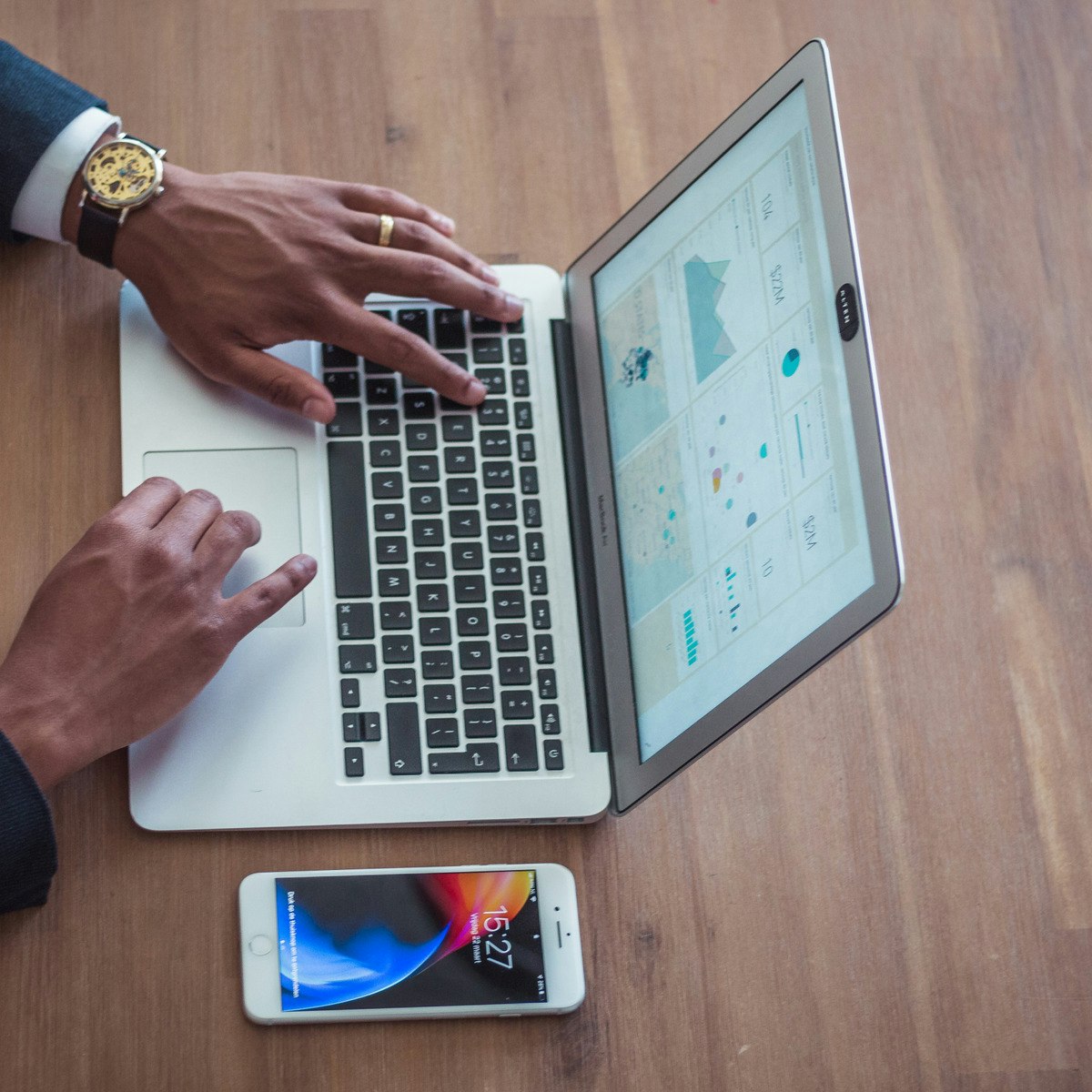 Presenting Data Using Charts with Canva | Datafloq